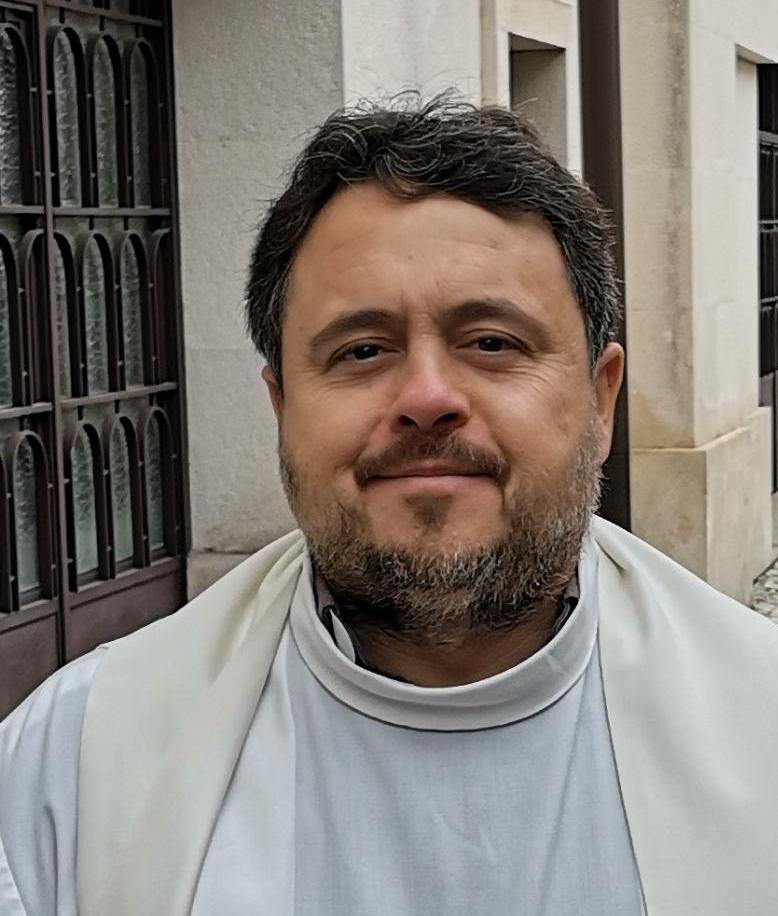 Equipo Sacerdotal - Parroquia San Miguel Arcangel